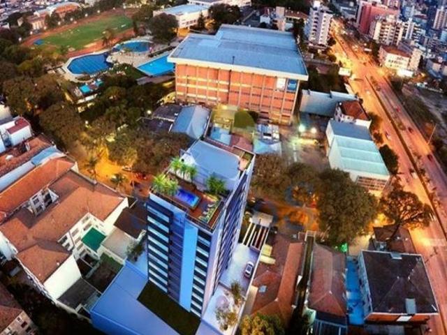 Apartamento de frente para Sogipa 3 dormitórios, 1 suítes, 2 banheiros, living, cozinha com churrasq
