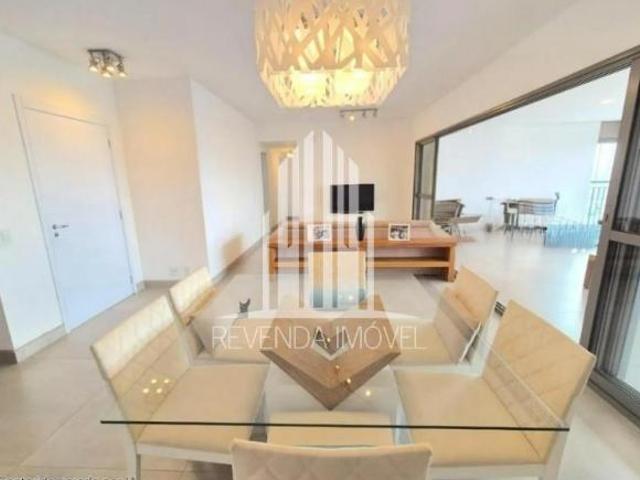 Apartamento de Luxo na Mooca: 3 Suítes, 4 Banheiros, 2 vagas de garagem, 160m² São Paulo SP