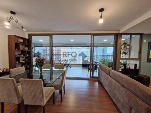 Apartamento de Luxo na Chácara Klabin: 3 Suítes, 2 Salas e 144m² São Paulo SP