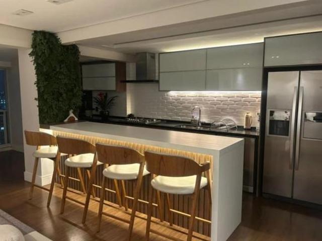 Apartamento de luxo na Vila Andrade: 3 quartos, 2 suítes, 3 banheiros, 2 vagas de garagem. Venha con