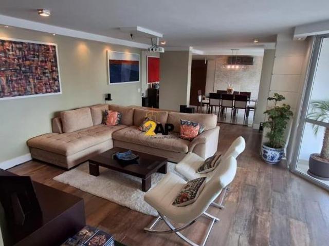Apartamento de luxo na Vila Andrade com 160m², 3 quartos, 2 suítes e 2 vagas de garagem