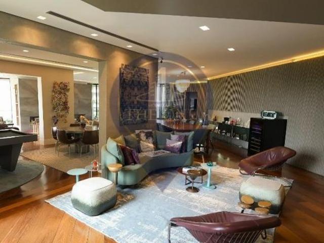 Apartamento de luxo na Vila Nova Conceição, São Paulo SP: 5 quartos, 5 suítes, 3 salas, 675 m² e 5 v