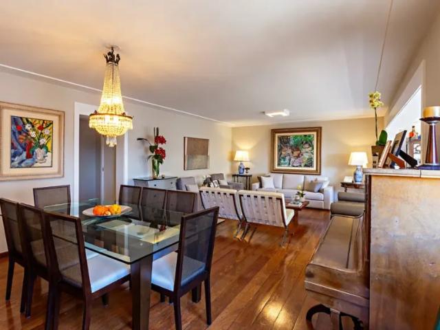 Apartamento de Luxo no Morumbi: 4 quartos, 3 suítes, 3 salas, 5 banheiros, 4 vagas de garagem, 200m²