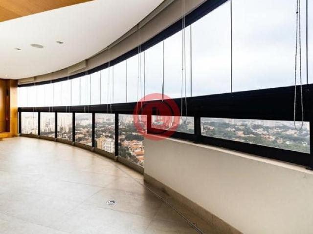 Apartamento de luxo no Alto da Lapa com vista livre, panorâmica e permanente: 3 quartos, 3 suítes