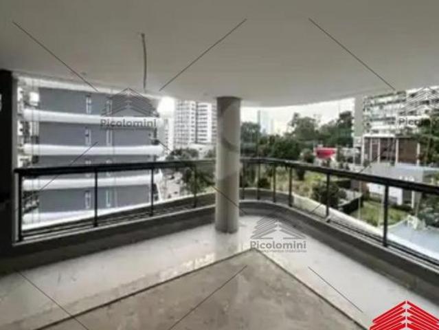 Apartamento de luxo no Butantã: 3 quartos, 3 suítes, 1 sala, 4 banheiros, 2 vagas de garagem e 125m²