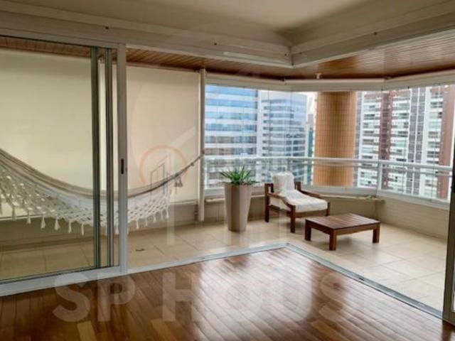 Apartamento de Luxo no Brooklin: 4 Quartos, 3 Suítes, 4 Salas, 4 Banheiros, 4 Vagas de Garagem São
