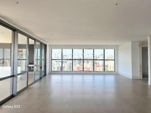 Apartamento de luxo no Cambuí: 4 quartos, 4 suítes, 3 salas, 5 banheiros, 4 vagas de garagem, 316m²