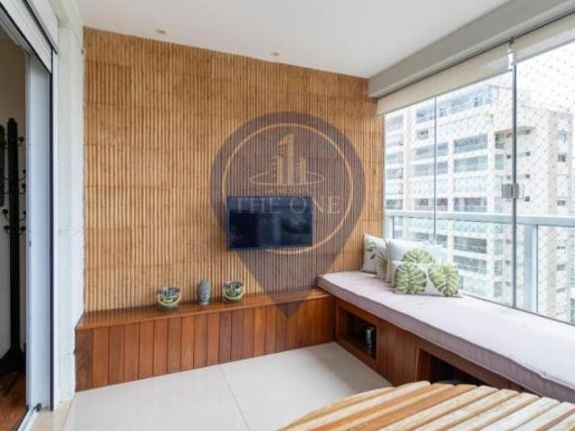 Apartamento de luxo no Campo Belo: 3 quartos, 3 suítes, 2 salas, 5 banheiros, 4 vagas São Paulo SP
