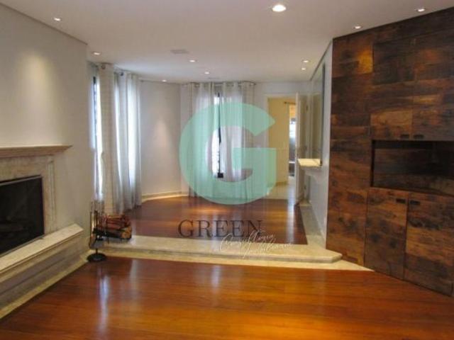 Apartamento de Luxo no Campo Belo: 4 quartos, 2 suítes, 217m², 3 vagas São Paulo SP