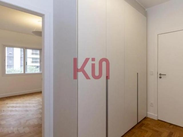Apartamento de Luxo no Jardim Paulista: 3 Quartos, 1 Suite, 1 Sala, 2 Banheiros, 1 Vaga de Garagem
