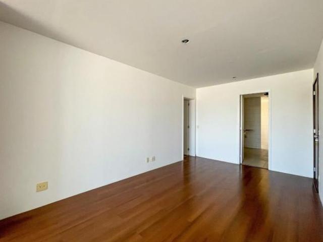 Apartamento de luxo no Panamby, São Paulo SP: 3 quartos, 2 suítes, 3 banheiros, 3 vagas de garagem