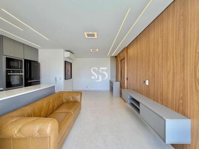 Apartamento de luxo no Swiss Park: 3 quartos, 1 suíte, 2 salas, 3 banheiros, 2 vagas de garagem. Ven