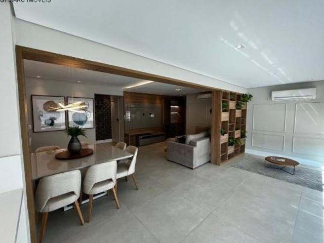 Apartamento de Luxo no Vila Mogilar: 2 Quartos, 2 Suítes, 2 Salas, 3 Banheiros, 2 Vagas de Garagem