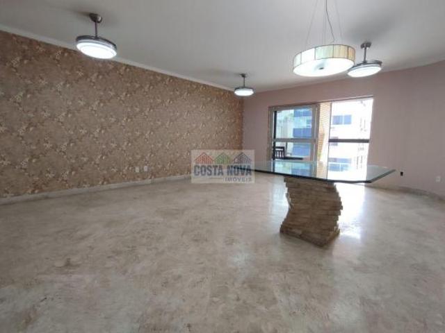 Apartamento de luxo à venda com 4 quartos, sendo 2 suítes, 5 vagas em Aparecida Santos