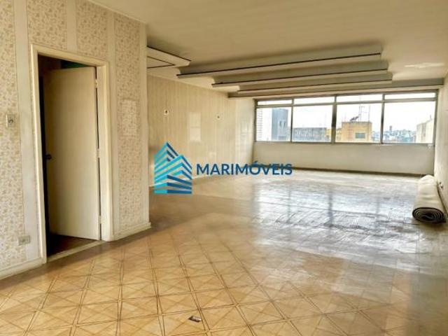 Apartamento de luxo à venda em Bom Retiro com 4 quartos, 260m² e 1 vaga de garagem