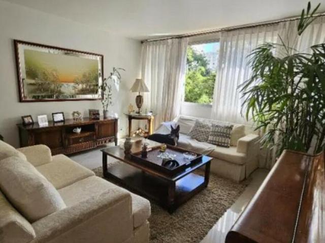 Apartamento de luxo à venda em Moema, São Paulo SP: 3 quartos, 2 suítes, 2 salas