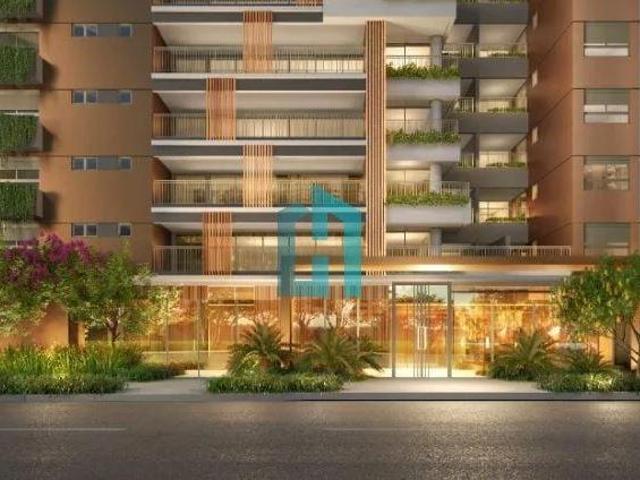 Apartamento de Luxo à Venda em Moema, SP