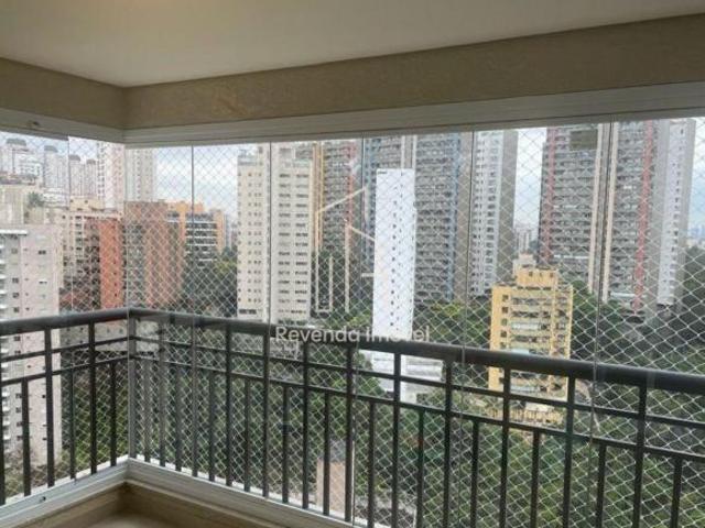 Apartamento de Luxo à Venda em São Paulo SP, Vila Andrade 3 Quartos, 3 Banheiros, 4 Vagas de Garag