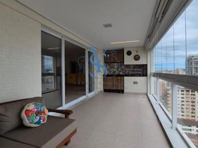 Apartamento de Luxo à Venda em Santos SP, 3 Suítes e 3 Vagas de Garagem no Embaré Imperdível!