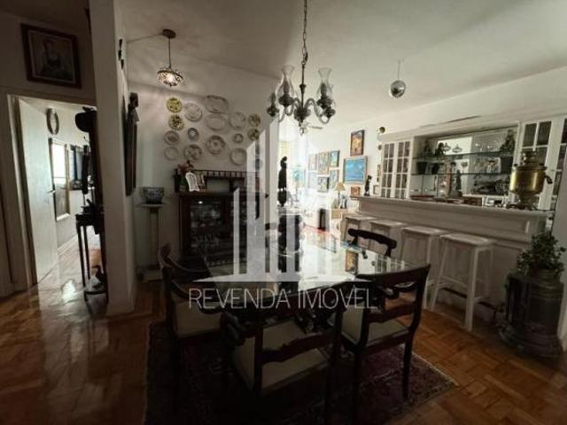 Apartamento de Luxo à Venda em Santa Cecília, São Paulo SP: 3 Quartos, 2 Salas, 3 Banheiros, 126m² d