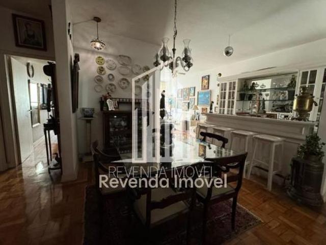 Apartamento de Luxo à Venda em Santa Cecília, São Paulo SP: 3 Quartos, 2 Salas, 3 Banheiros, 126m² d