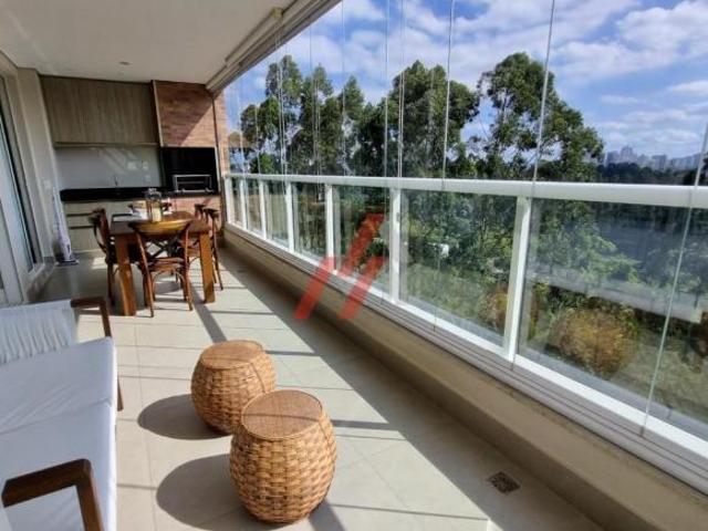 Apartamento de Luxo à Venda em Santana de Parnaíba SP 3 quartos, 3 suítes, 2 salas, 5 banheiros, 3