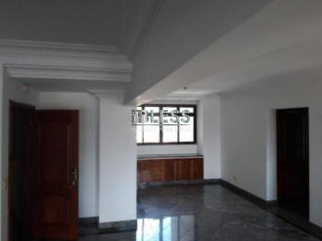 Apartamento de Luxo á venda no Centro de Jundiaí SP