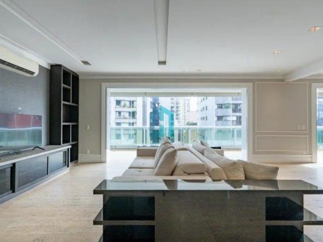 Apartamento de luxo à venda no Itaim Bibi