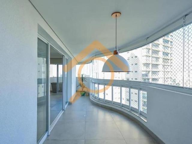Excelente oportunidade: Apartamento de luxo com 4 quartos e 3 suítes na Vila Sofia São Paulo SP!