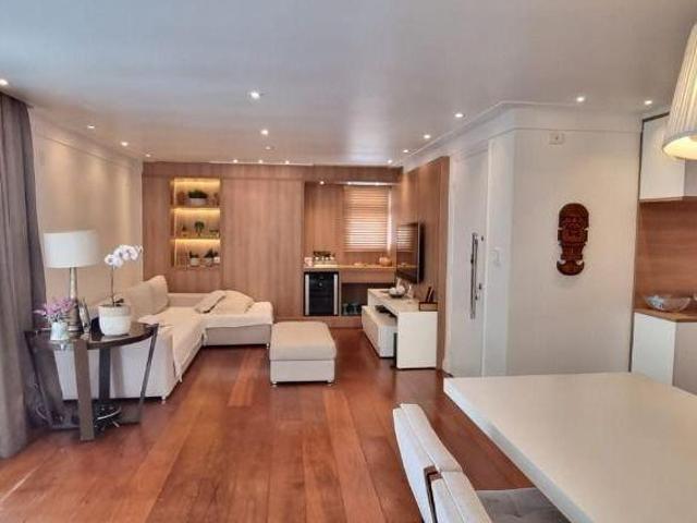 Apartamento de luxo com 4 quartos e 3 suítes na Aclimação, São Paulo 138m², 3 banheiros, 2 vagas d
