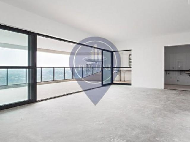 Apartamento de Luxo com 4 Suítes na Chácara Santo Antônio São Paulo, 227 m², 4 Vagas! Venha Confer