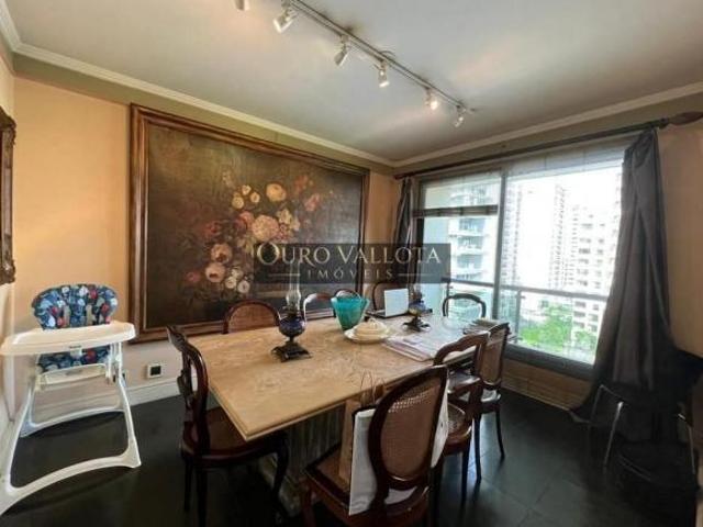 Apartamento de luxo com 220m² AP 220929V