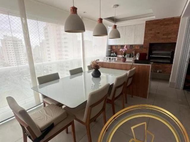 Apartamento de luxo com 3 suítes e 2 vagas na Mooca: seu novo lar em São Paulo!