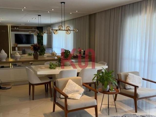 Apartamento de Luxo em Alphaville: 3 suítes, vista para a mata, lazer completo e