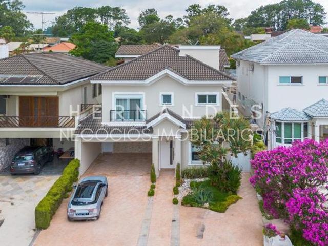 Apartamento de Luxo em Alphaville: 4 quartos, 2 suítes, 3 salas, 6 banheiros, 2 vagas de garagem, 40