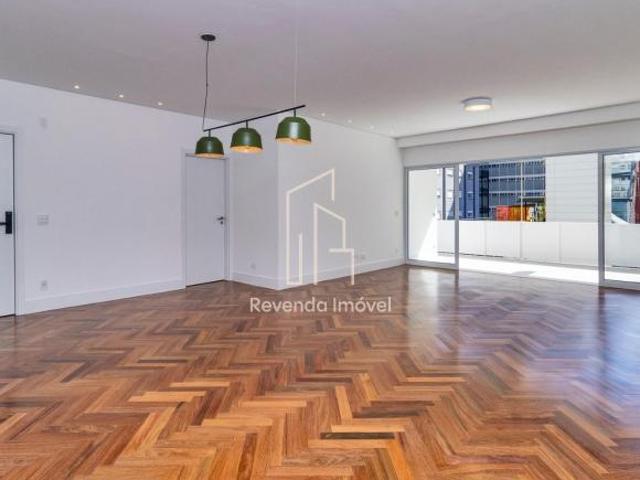 Apartamento de luxo em condomínio na Consolação, São Paulo SP: 3 quartos, 1 suite, 2 salas, 3 banhei