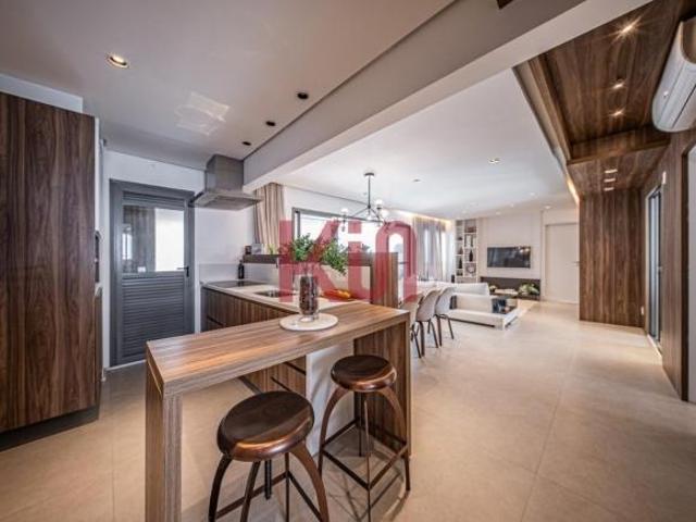 Apartamento de Luxo em Perdizes: 3 Suítes, 3 Salas, 2 Banheiros, 147m². Condomínio Cayrê, Rua Caiubi