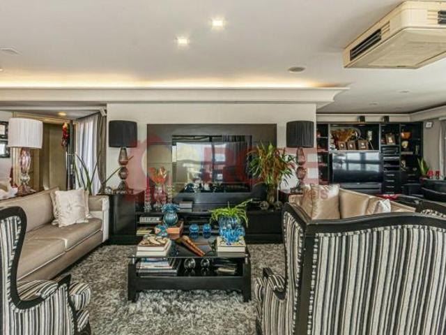 Apartamento de Luxo, 4 Suítes e Vista 360° ao Lado do Pq. Ibirapuera