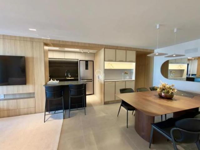Apartamento de mobiliado e decorado