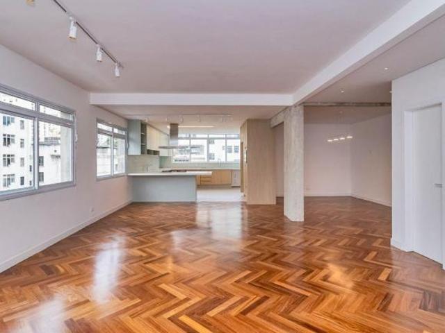 Apartamento de ótima localização a venda no bairro Higienópolis