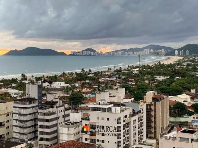 Apartamento de padrao com 2 dormitorios em Guaruja