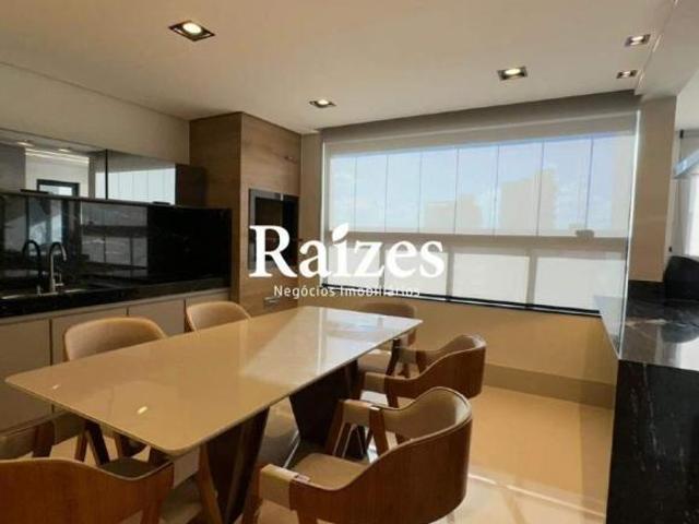 Apartamento de Porteira Fechada 3 quartos sendo 1 suíte com varanda gourmet e 2 vagas no Santa Mônic
