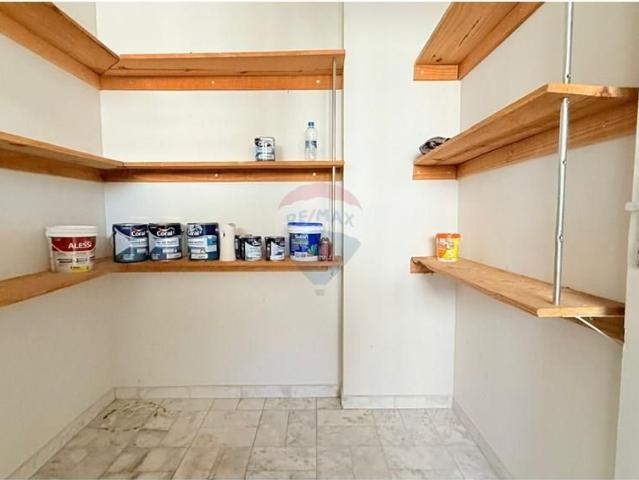 Apartamento de quatro quartos para venda na Rua Santo Antônio no centro de Juiz de Fora