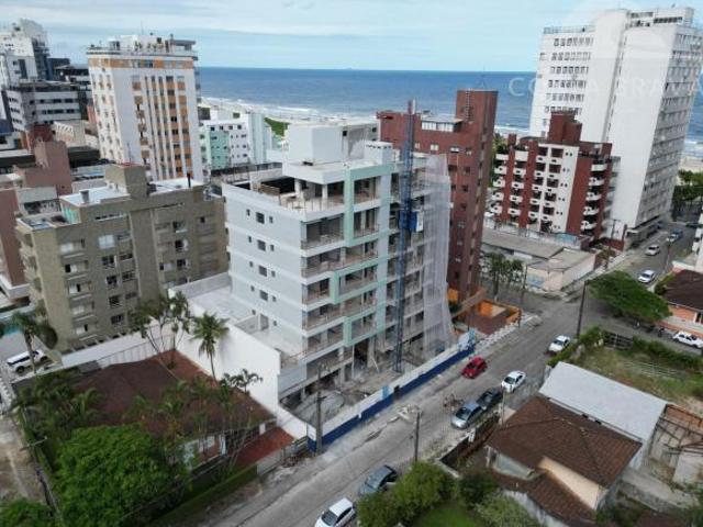 Apartamento de quinto andar com linda vista para o mar!
