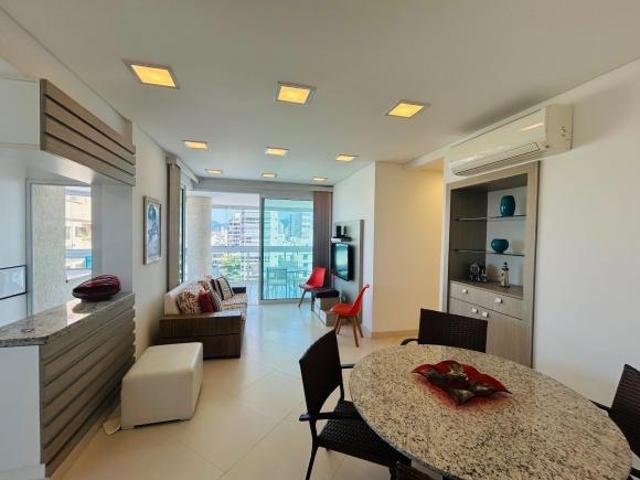 Apartamento decorado à Venda na Enseada no Guarujá | QVista Inteligência Imob.