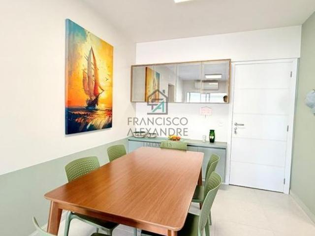 Apartamento Decorado a 50 metros da praia! Bertioga SP