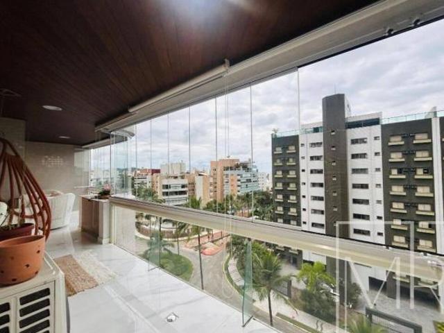 Apartamento Decorado Com 3 Dormitórios Perto da Praia | Riviera