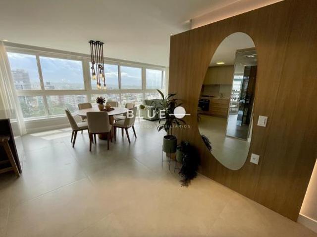Apartamento decorado com 03 dormitórios na Praia Grande em Torres RS