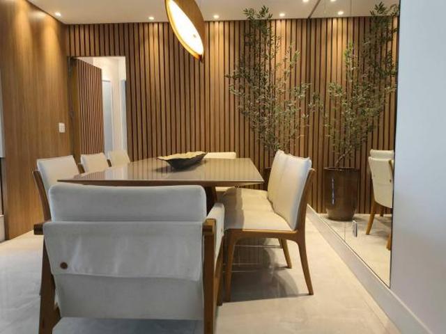 Apartamento Decorado com 123m², vista para o mar, na Riviera