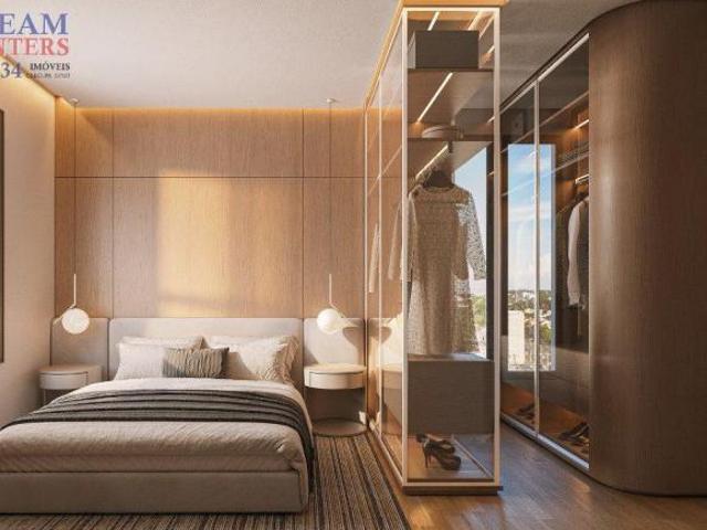 Apartamento DECORADO de 66m² no bairro Água Verde, com 2 quartos 1 suíte, 2 banheiros e 1 vaga de